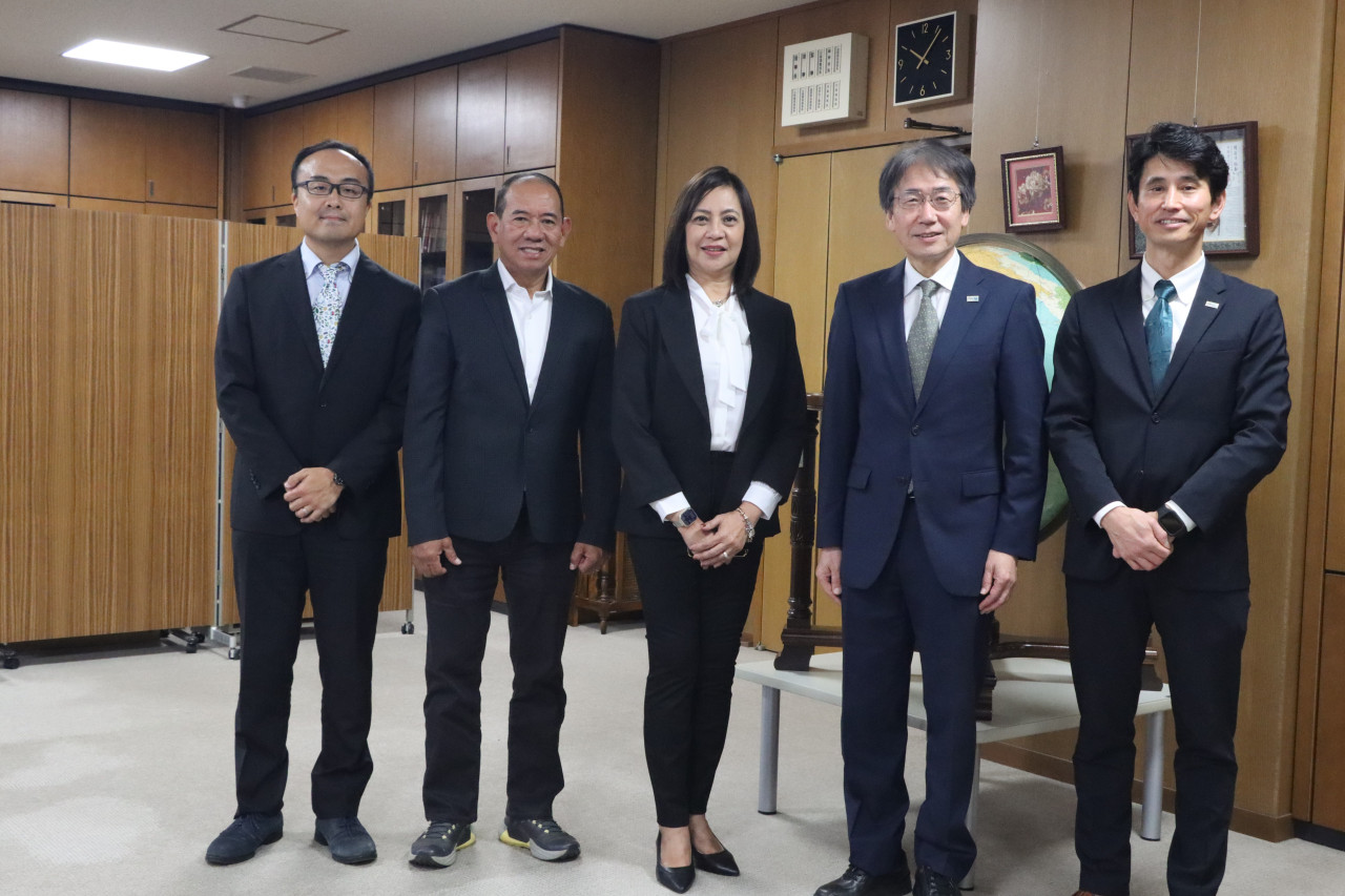 Philippine Sugar Regulatory Administration Officials Visit JIRCAS | Japan International Research ...
